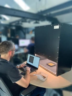 Automatic counting of larvae in a few seconds